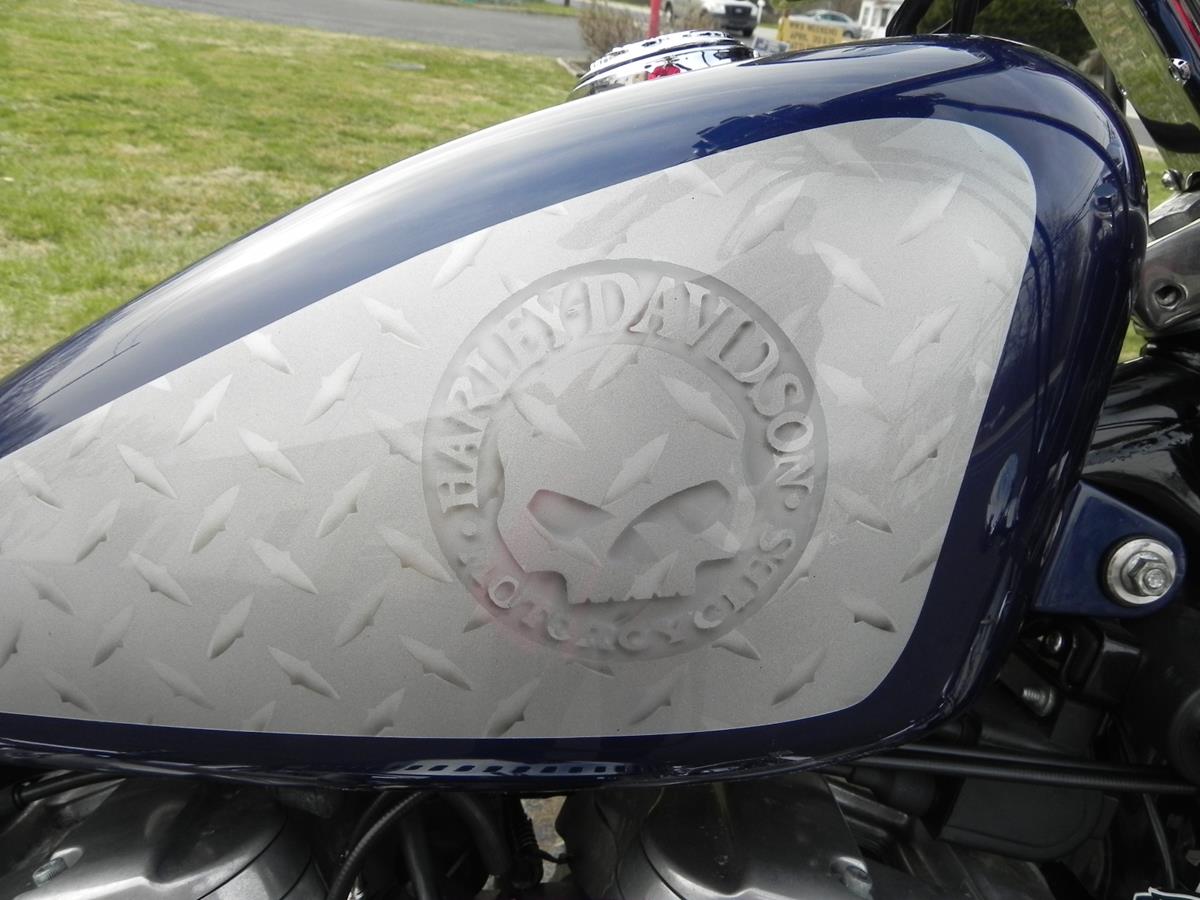 Diamond Plate Silver Blue Photo Gallery